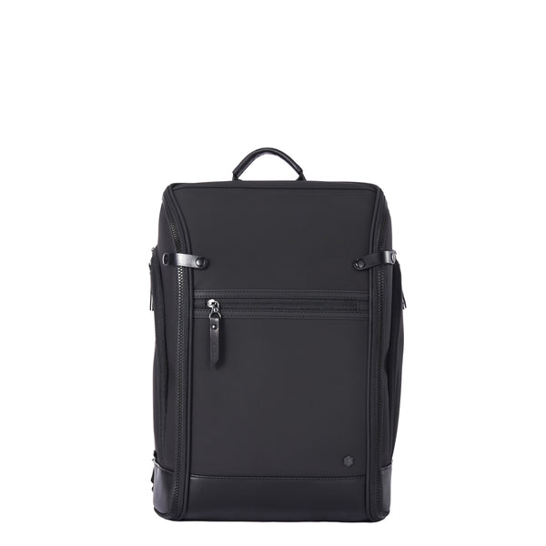 Pilot Backpack (M) – FREQUENT FLYER